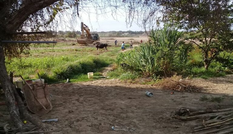 Lambayeque: maquinaria trabaja en el río Reque ante peligro de nuevos ...