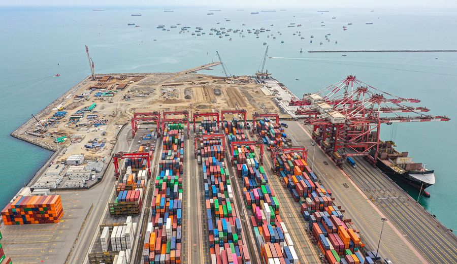 Puerto del Callao: buque más grande en la historia del Perú llega al ...