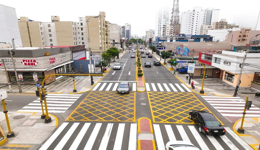 Concluye la renovación de 4 kilómetros de pistas y veredas en la ...